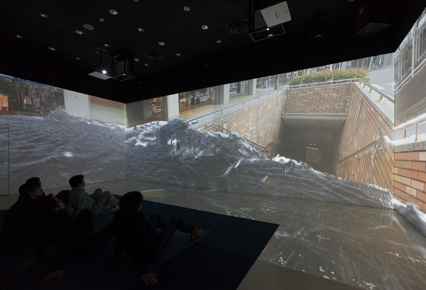 Tsunami and Storm Surge Disaster Prevention Station - Kansai Finder ...